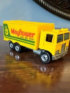 Hot Wheels | Toys | 984 Hot Wheels Mayflower World Wide Moving Highway ...